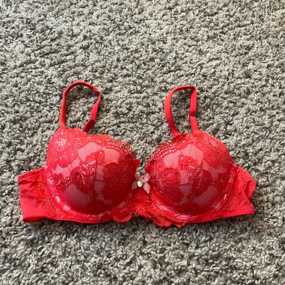 Victoria's Secret | Intimates & Sleepwear | Vintage Victorias Secret Red Lace Bra | Poshmark
